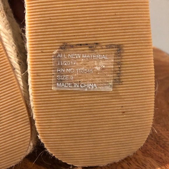 Cracker Barrel | Shoes | Plaid Sandals | Poshmark